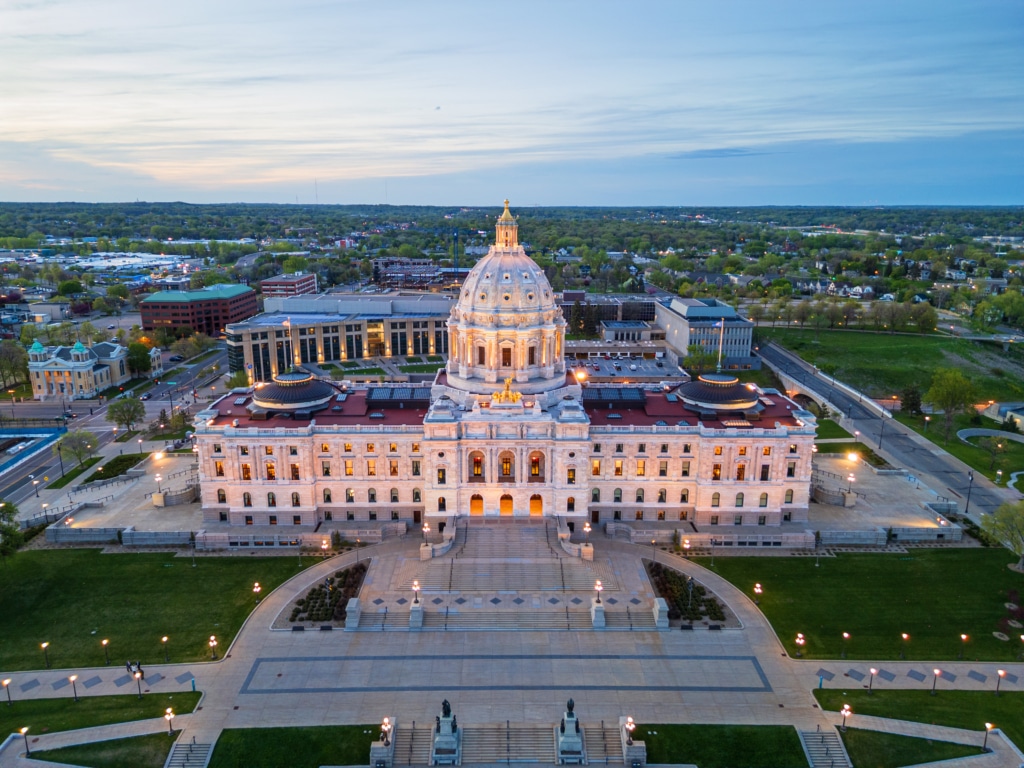 Starting a Business in Minnesota: LLC vs Corporation - Your Complete ...